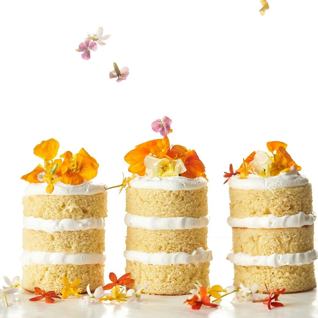 Mini Sponge Cakes - Life:Beautiful Magazine